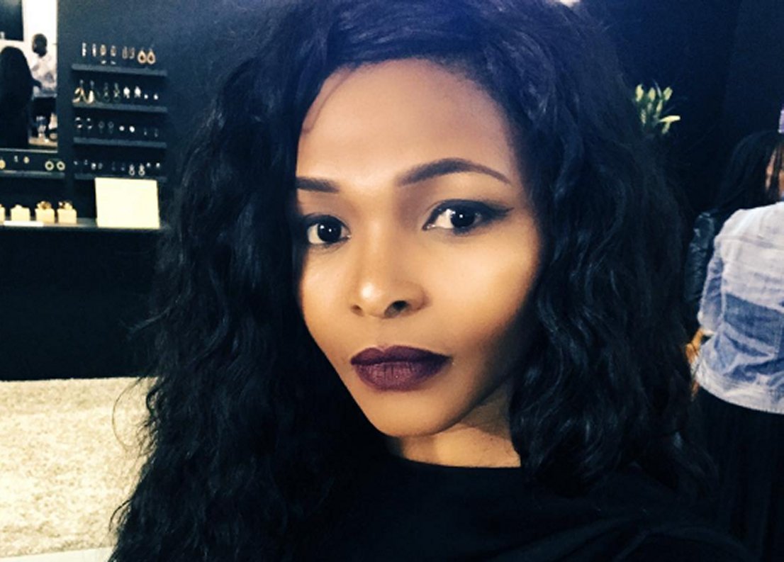 Simphiwe Dana Proves Life Begins At 40 With Sizzling Hot Pictures ...